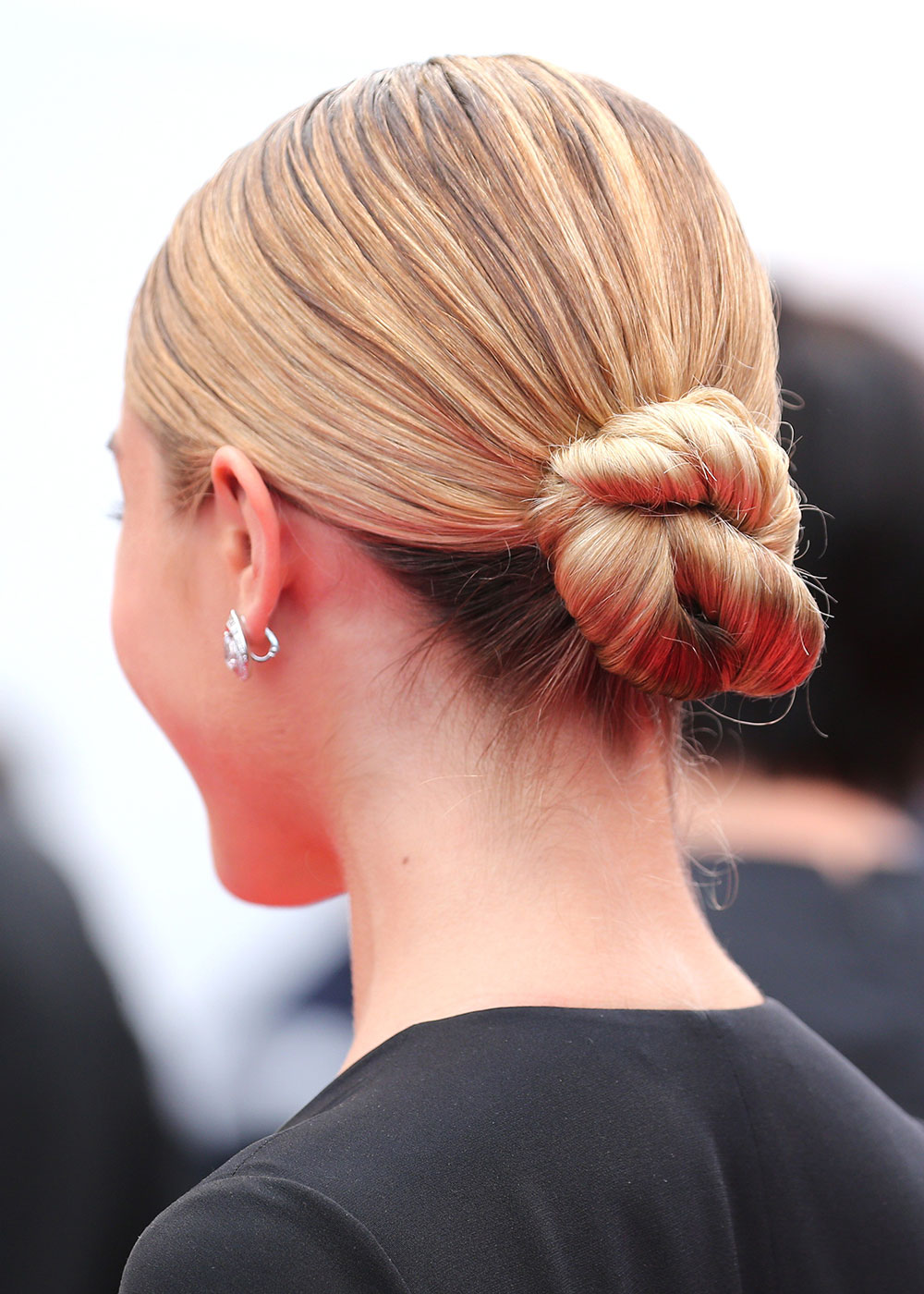 8 Hair Hacks For When You're In A Hurry