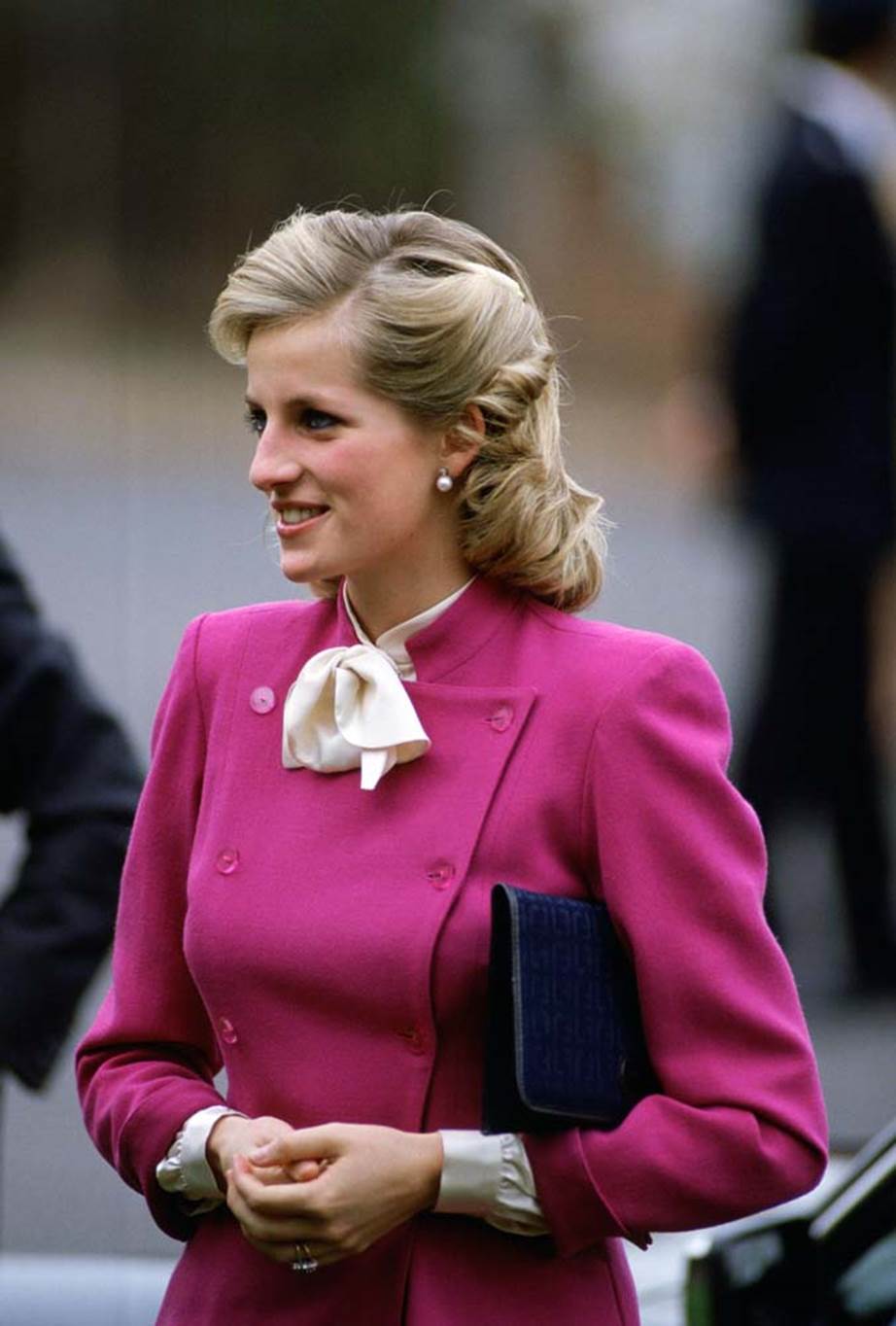 Rare Pictures Of Princess Diana With Long Hair